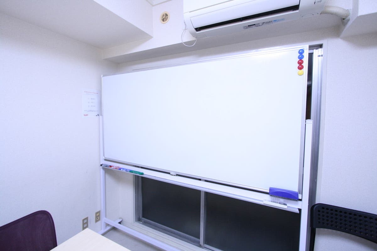 【浜松町駅1分！大門駅A3出口30秒！8名利用可！】完全個室！綺麗な室内！ホワイトボード完備！コモンズ会議室 浜松町大門駅前の写真15