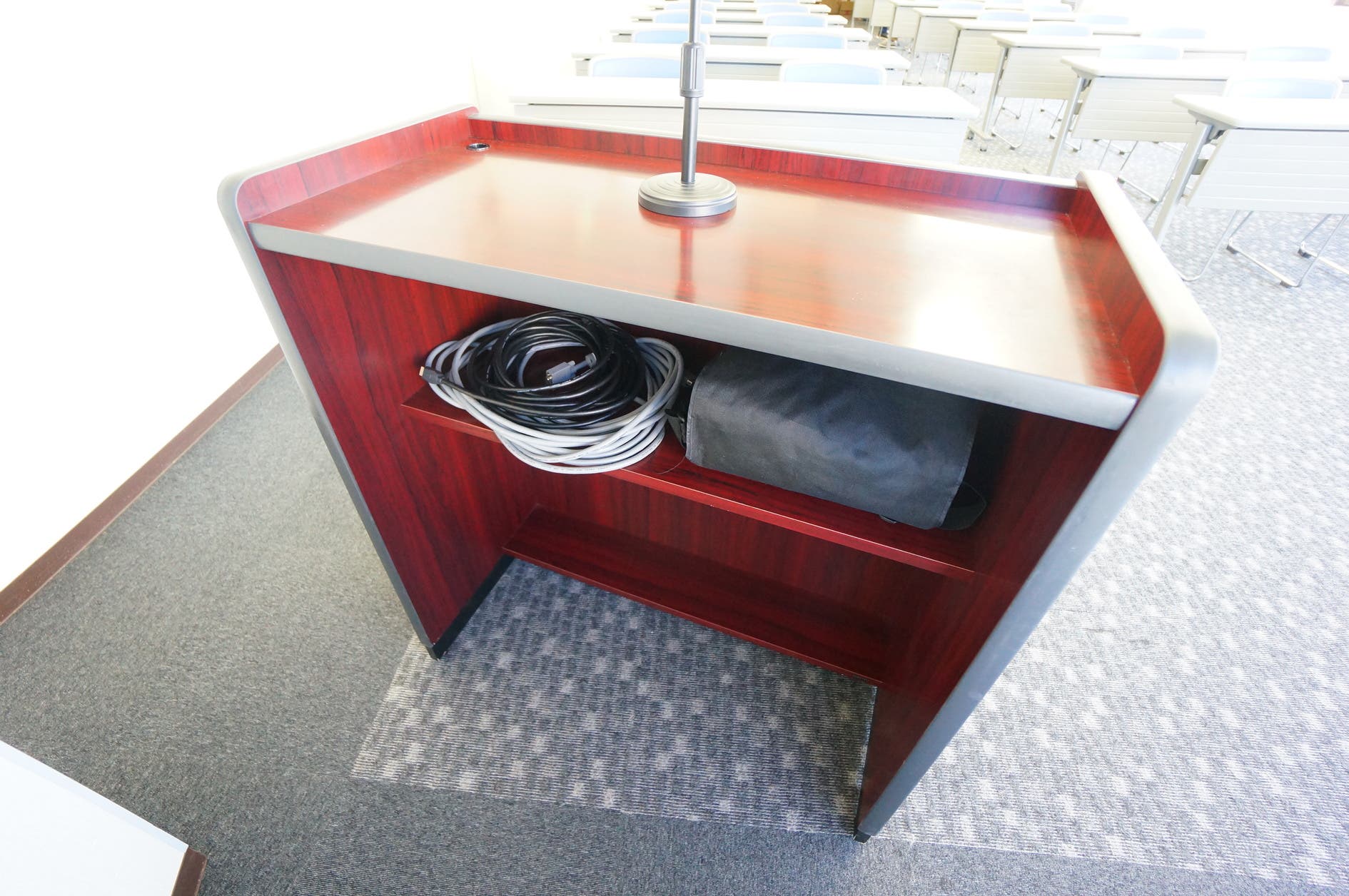 ＜豊橋駅前展望会議室＞豊橋駅から徒歩1分✨35名収容！光Wi-Fi/プロジェクター/マイク無料！セミナー/研修/会議の写真17