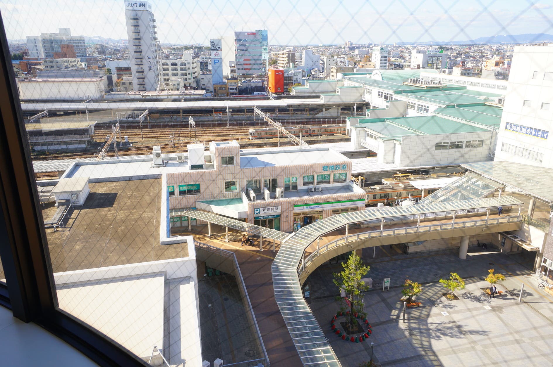 ＜豊橋駅前展望会議室＞豊橋駅から徒歩1分✨35名収容！光Wi-Fi/プロジェクター/マイク無料！セミナー/研修/会議の写真20