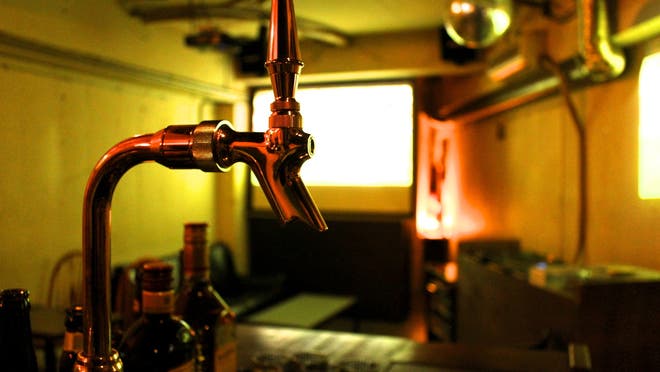 まるで秘密基地!! 本格DJ機器完備のおしゃれなバーでイベントやパーティーはいかが?【世田谷区/京王線/明大前】の写真20