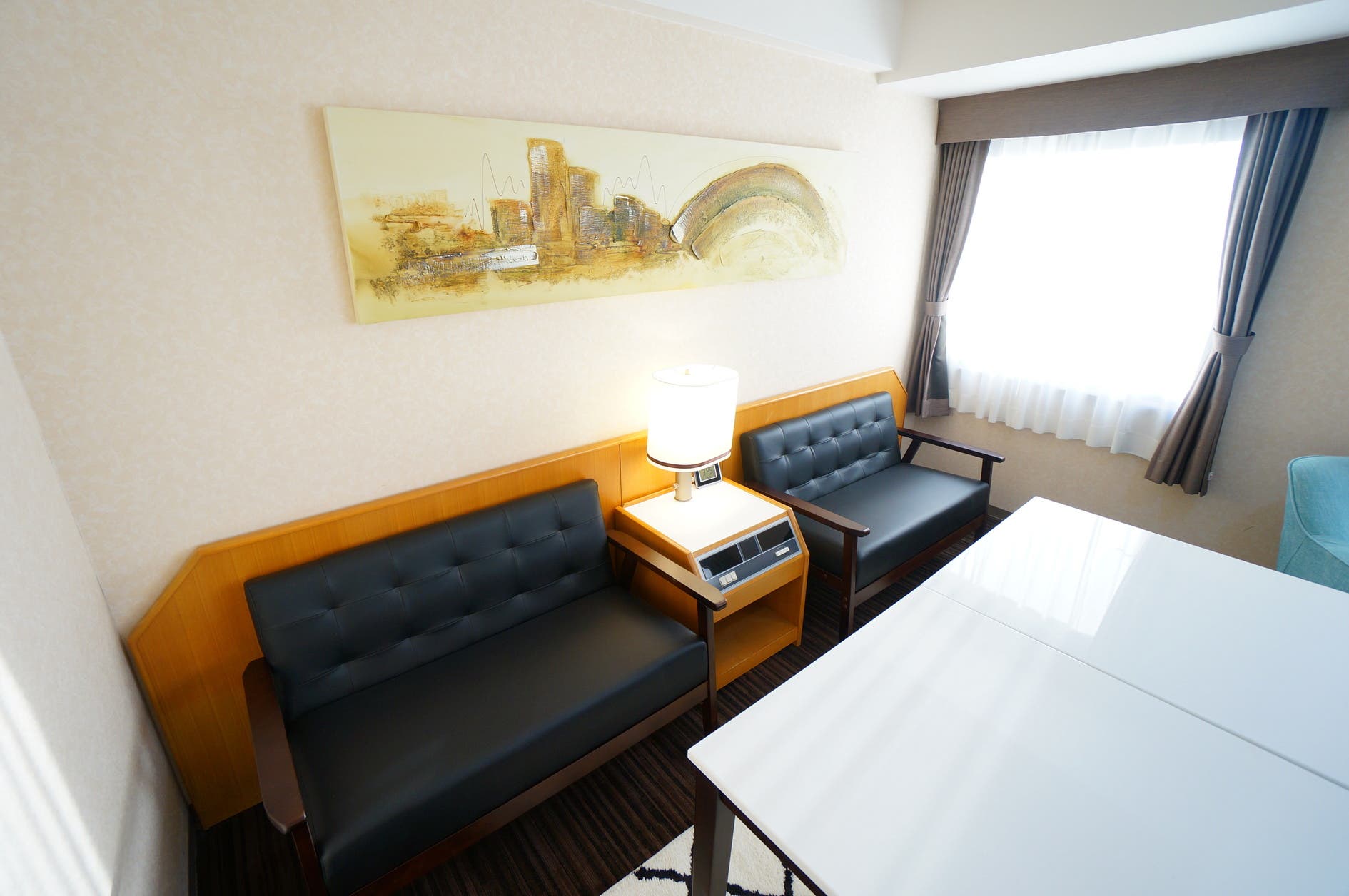 ＜豊橋駅前プライベートスペース828＞豊橋駅から徒歩1分⭐️光回線Wi-Fi/50型テレビあり！パーティー/女子会/ママ会/撮影の写真8