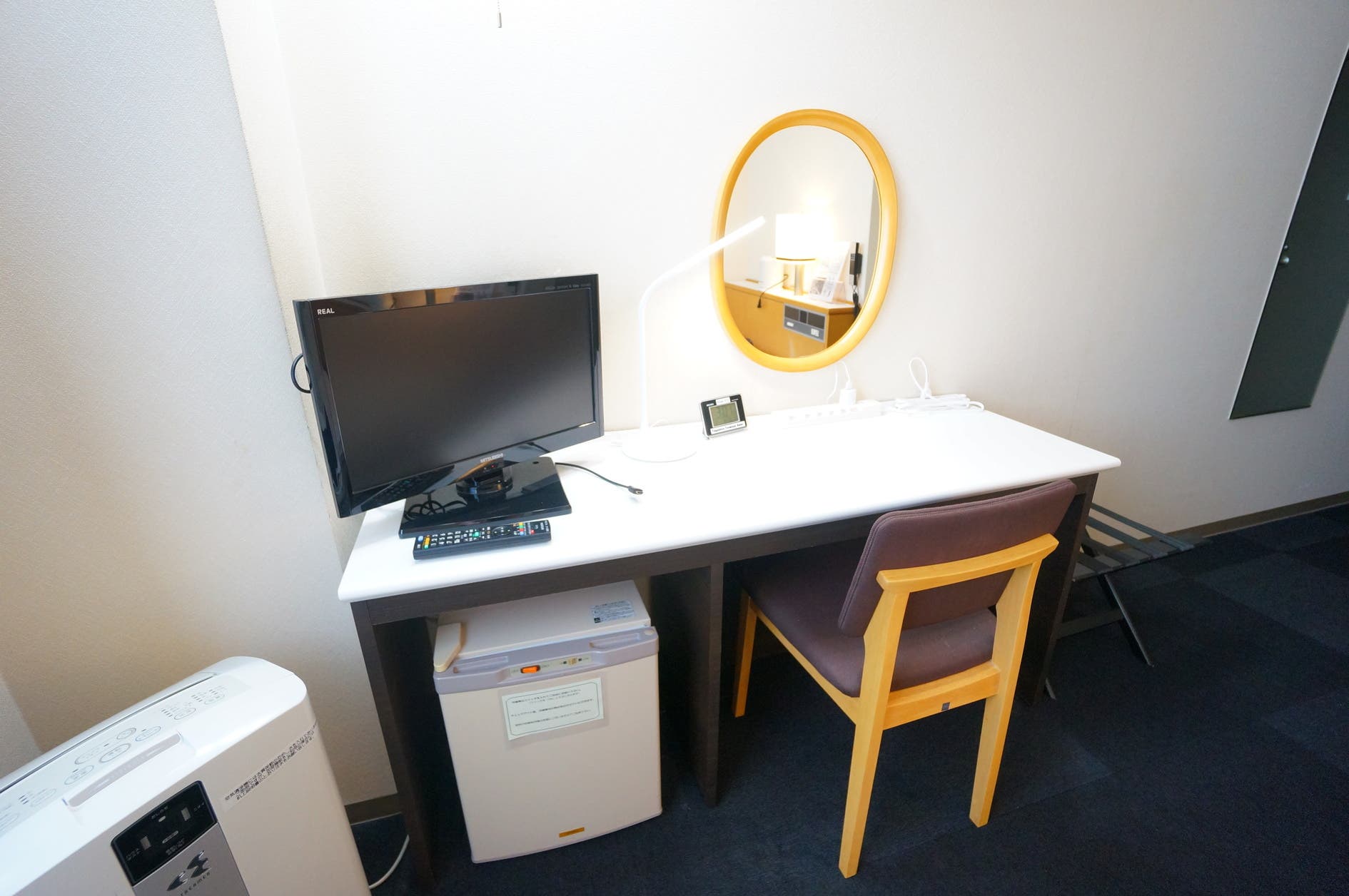 ＜豊橋駅前完全個室ワークスペース904＞完全個室✨光Wi-Fi/モニターあり！テレワーク/Web会議,面接/撮影の写真9