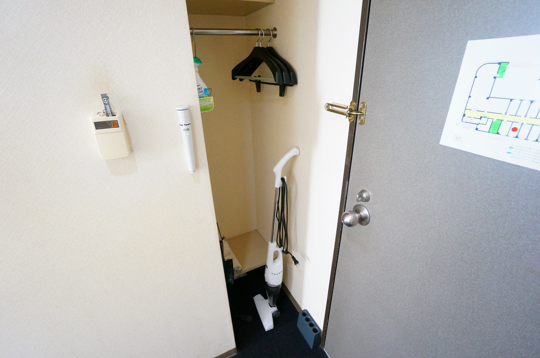 ＜豊橋駅前完全個室ワークスペース901＞完全個室✨光Wi-Fi/モニター/ソファーあり！テレワーク/Web会議/撮影の写真14