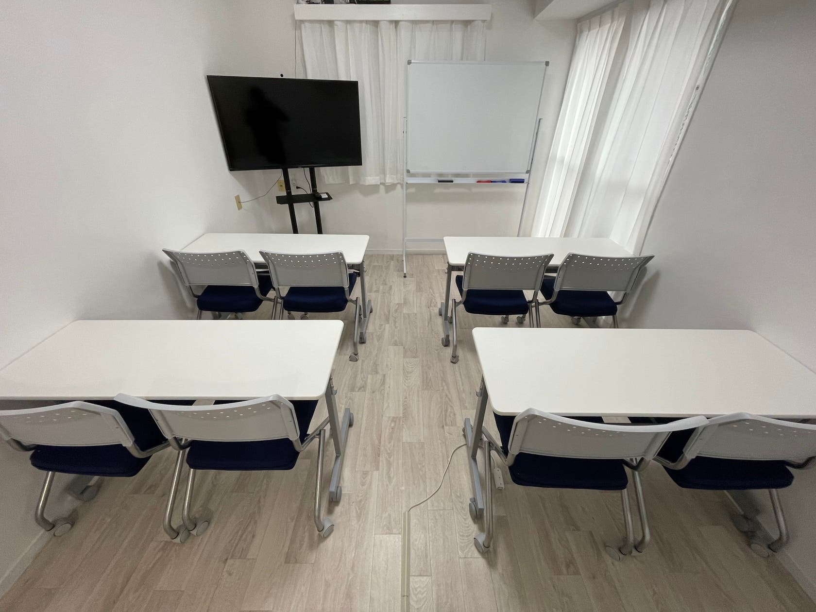 【リモートベース名駅１】✨お洒落な会議室✨8人会議✨名駅3分✨の写真5