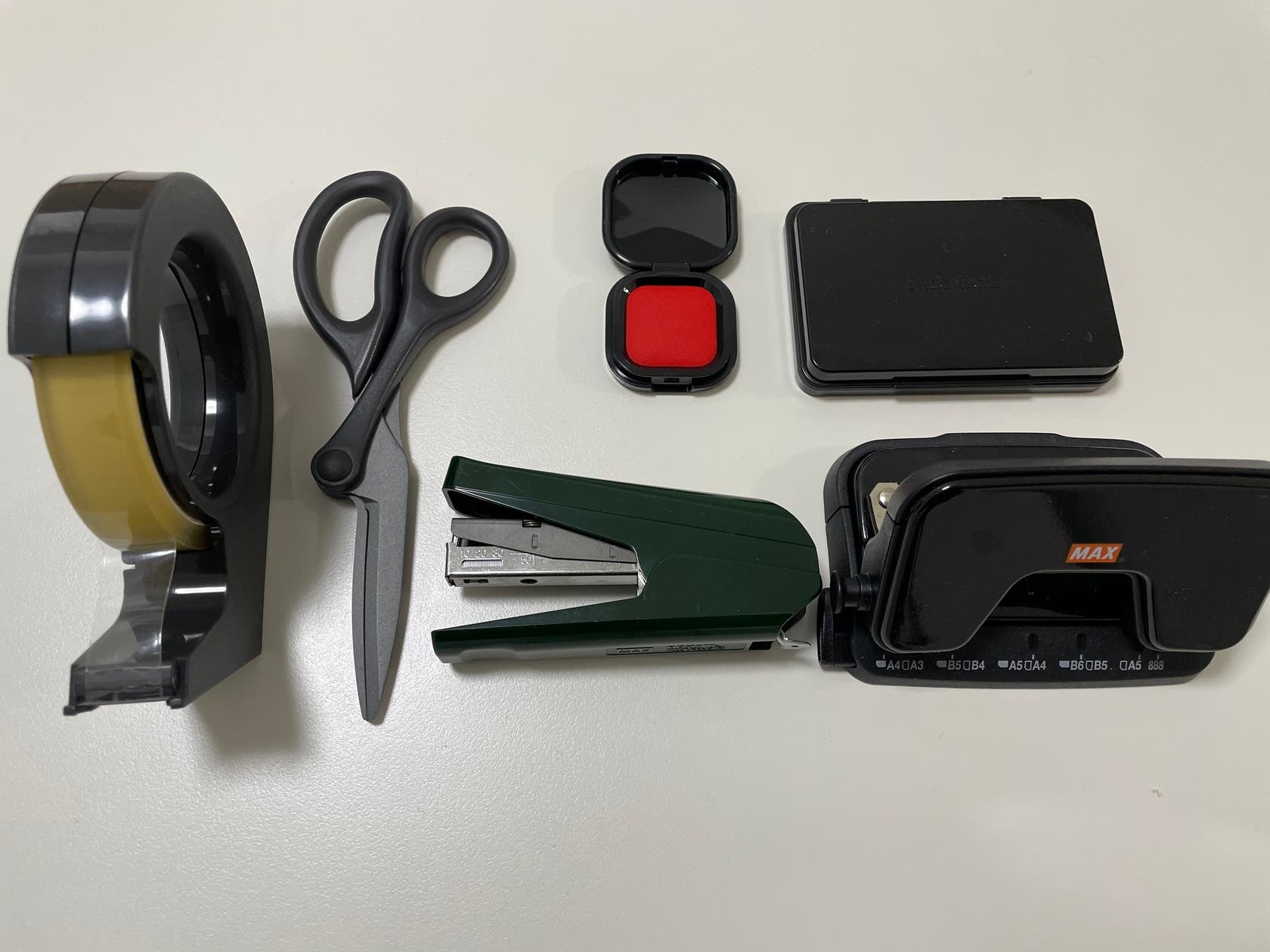 【リモートベース名駅１】✨お洒落な会議室✨8人会議✨名駅3分✨の写真13