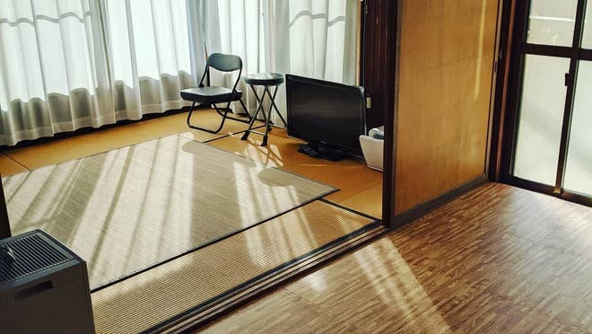 和室の静かな空間です。女子会、家族の誕生日会、お茶会や、勉強会、研修会等にご利用下さい!の写真4