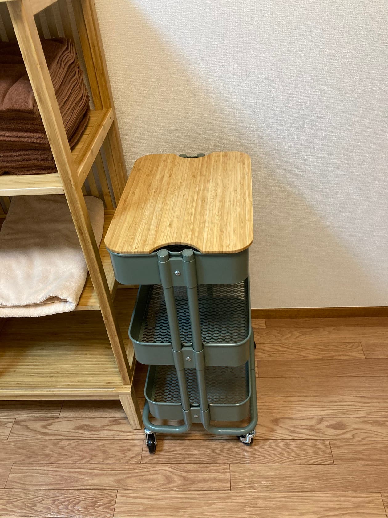 【三鷹徒歩3分】プロ仕様電動昇降ベッド鍼灸・整体・エステ等・初心者も歓迎！の写真9