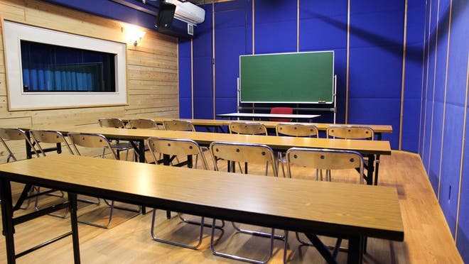 【レンタルスタジオ(約20畳)】吸音性の高いスタジオでリハーサル、さらにレコーディングも可能ですの写真8