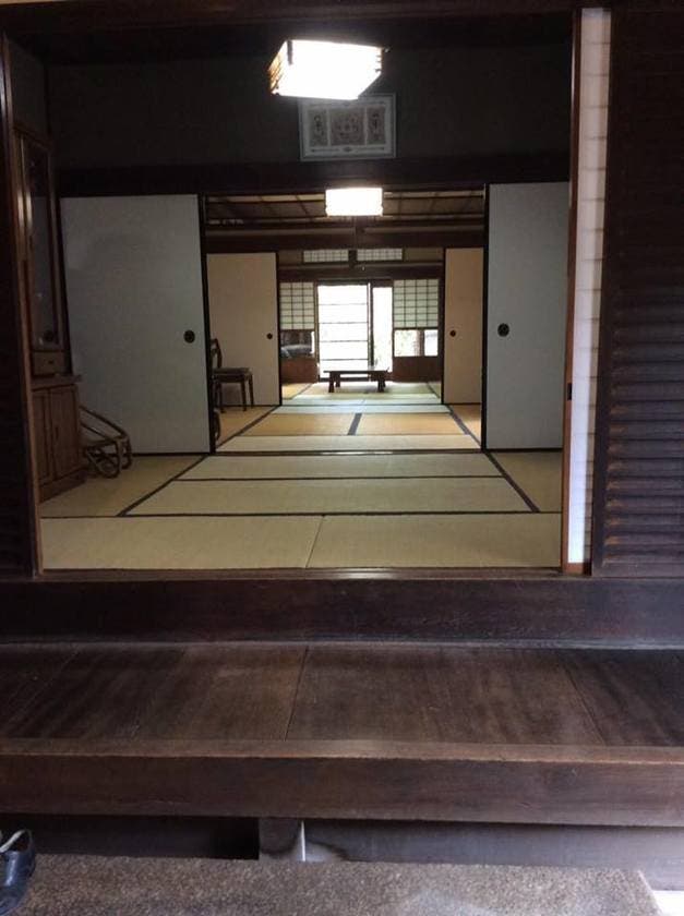 大阪からすぐ！四季を感じる日本庭園・蔵あり。100年以上の歴史ある古民家　広間（3間続きの座敷）　の写真5