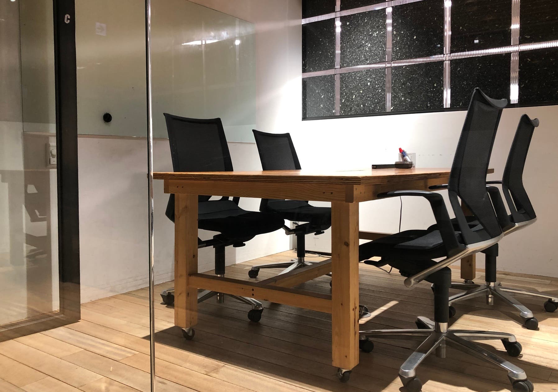 控室（小会議室）の画像1