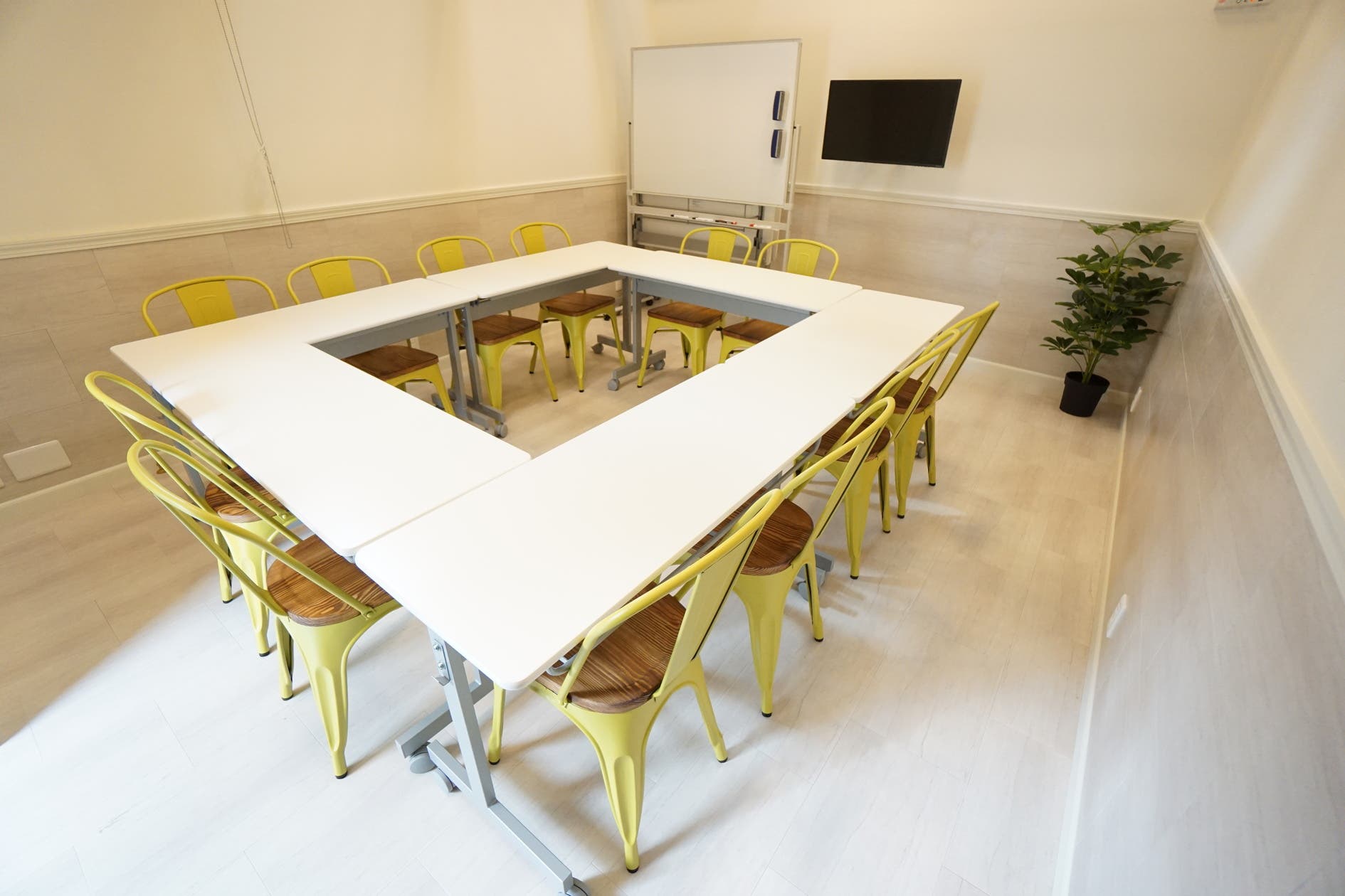 ＜南烏山レンタルスペースKURA＞千歳烏山駅徒歩4分🚃楽器演奏可能🎷譜面台🎼光回線Wi-Fi📶会議/楽器練習/ママ会にも♪の写真8