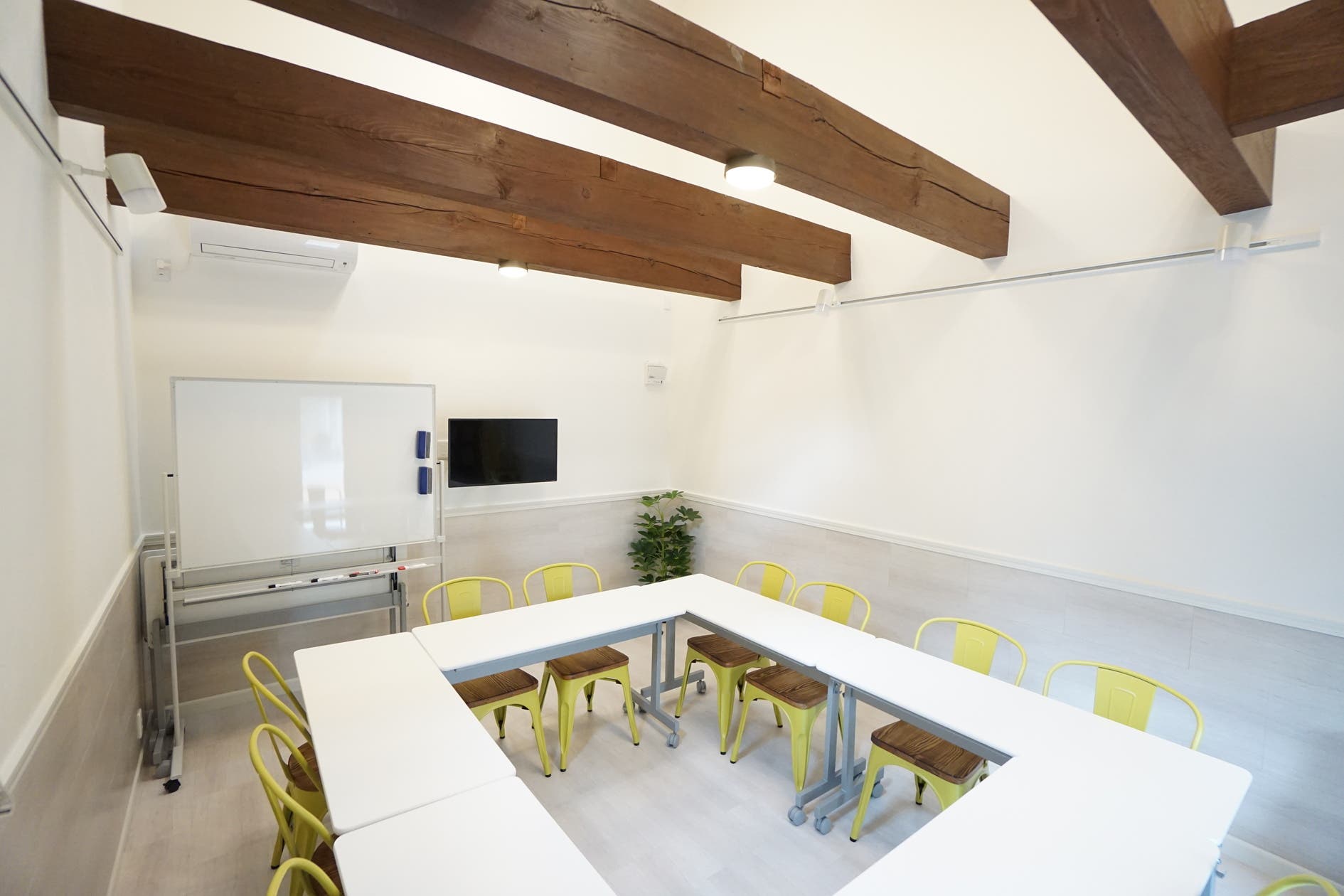 ＜南烏山レンタルスペースKURA＞千歳烏山駅徒歩4分🚃楽器演奏可能🎷譜面台🎼光回線Wi-Fi📶会議/楽器練習/ママ会にも♪の写真11