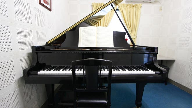 【グランドピアノ・1F】防音室で個人練習、各種楽器の趣味・練習、ネット配信、レッスン室として定期利用可能ですの写真2