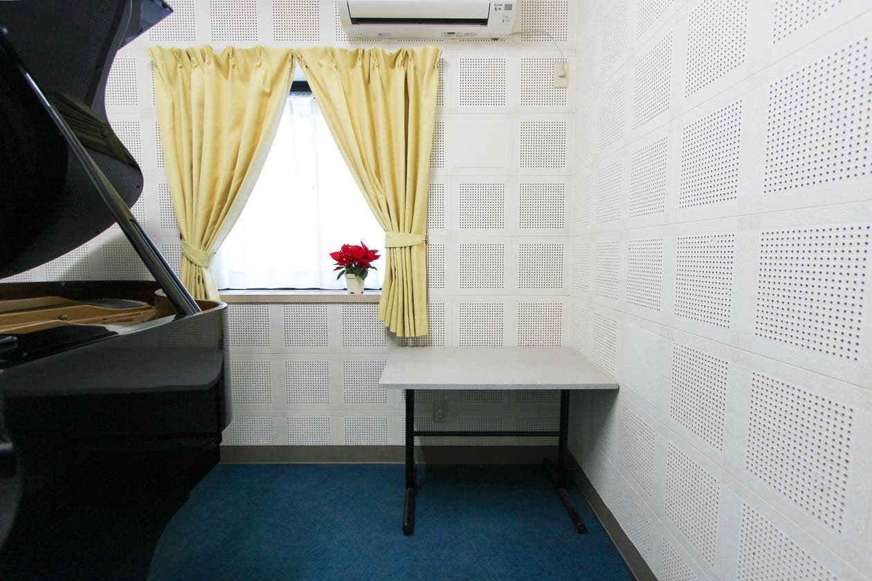 【グランドピアノ・1F】防音室で個人練習、各種楽器の趣味・練習、ネット配信、レッスン室として定期利用可能ですの写真6