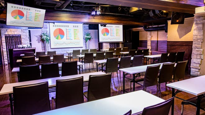 【池袋駅から徒歩2分】無観客ライブ・ライブ配信撮影も可能!ロケ撮影や各種イベント、発表会/表彰式から会議利用までお任せください!の写真2