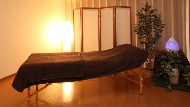 【人気】南森町駅1分✨大阪駅から1駅✨完全個室14帖の広々サロン✨施術ベッド4台まで対応✨講座・練習・体験会にも!の写真5