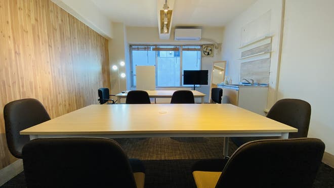 LMスペース上野★高速wifi★大きな窓で換気良好★消毒液有★モニター★広々上質空間★上野駅3分の写真6