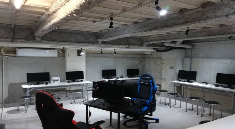 丹波橋　ゲームオフ会に最適！ゲーミングモニター10台完備 対面台もあり！