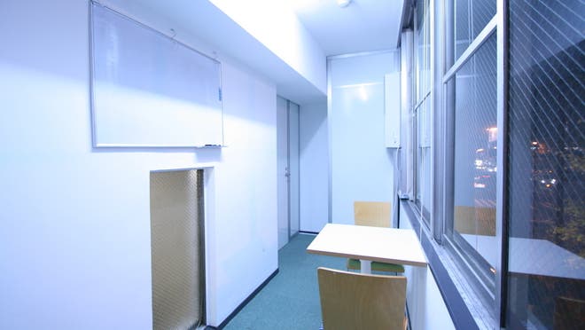 【品川駅徒歩3分!】3名様までの個室利用に!WiFi・モニター完備!エレベーターあり!土足OK!ふれあい貸し会議室 品川No24の写真12