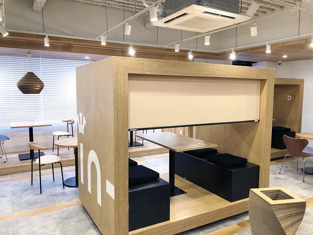 ［Personal Box B］最大4名様までご利用可能な半個室スペース。テレワークやミーティング、勉強などにも最適です。の写真4