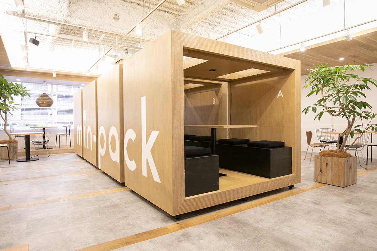 ［Personal Box B］最大4名様までご利用可能な半個室スペース。テレワークやミーティング、勉強などにも最適です。の写真6