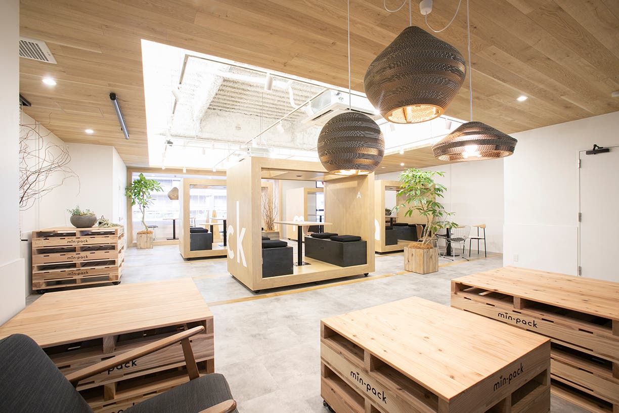 ［Personal Box D］最大4名様までご利用可能な半個室スペース。テレワークやミーティング、勉強などにも最適です。の写真1