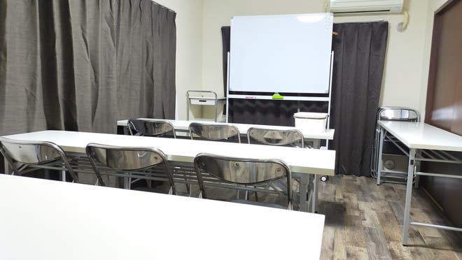 ≪ルームB≫会議やミニセミナー等!7人位が快適!最大14人席のボードゲームパーティーゲーム充実のレンタルスペースの写真1