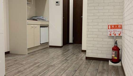 鶯谷駅徒歩7分!戸建て丸貸!!の写真1