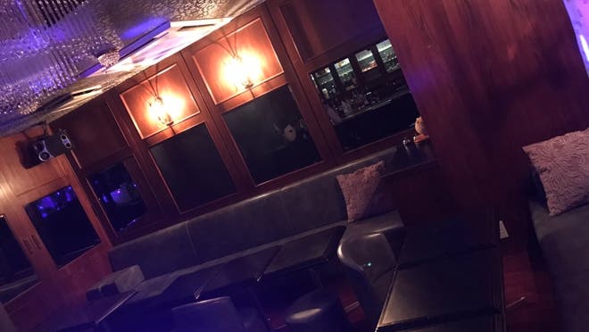 【西武新宿駅1分】貸し切りBAR・各種パーティー/2次会/飲み放題/カラオケ無料/ダーツ/スタンディング/クリスマスの写真2