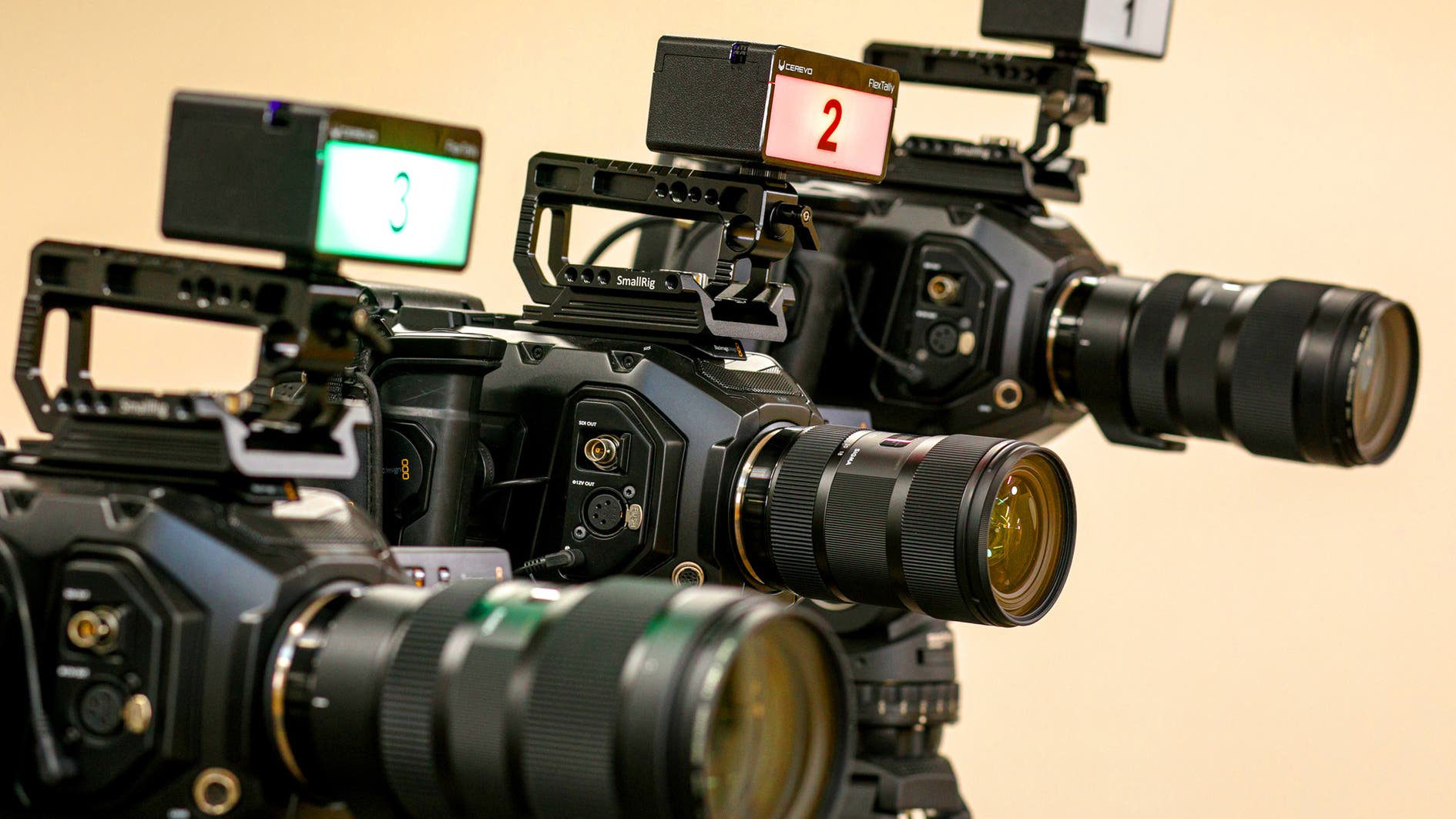 ２つの背景 × 豊富なセット、個性あふれる撮影体験。中央区築地の配信スタジオの写真13