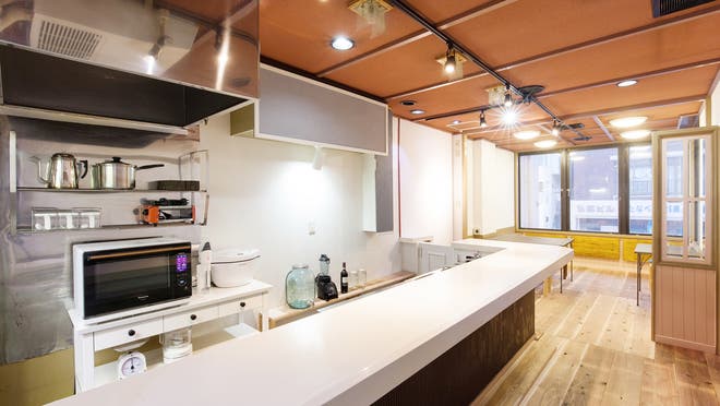 キッチン付きレンタルスペース!ワークショップ・ギャラリー・会議・プライベート懇親会などの写真1