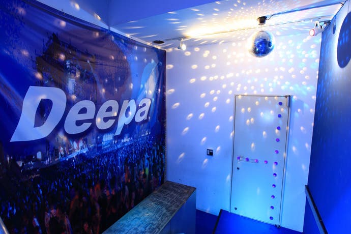 大塚駅徒歩1分！ライブ環境も配信もハイクオリティ！スタイリッシュなライブハウス大塚Deepaの写真4