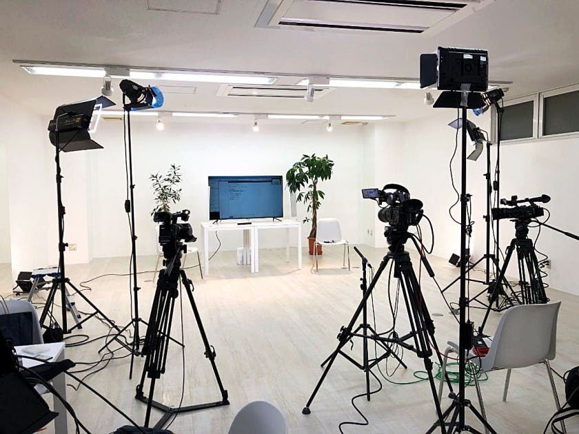 【2F-ワンフロア】南向きの窓から自然光がたっぷり差し込む、日当たり良好の明るい撮影スタジオ。【大阪市中央区】の写真7