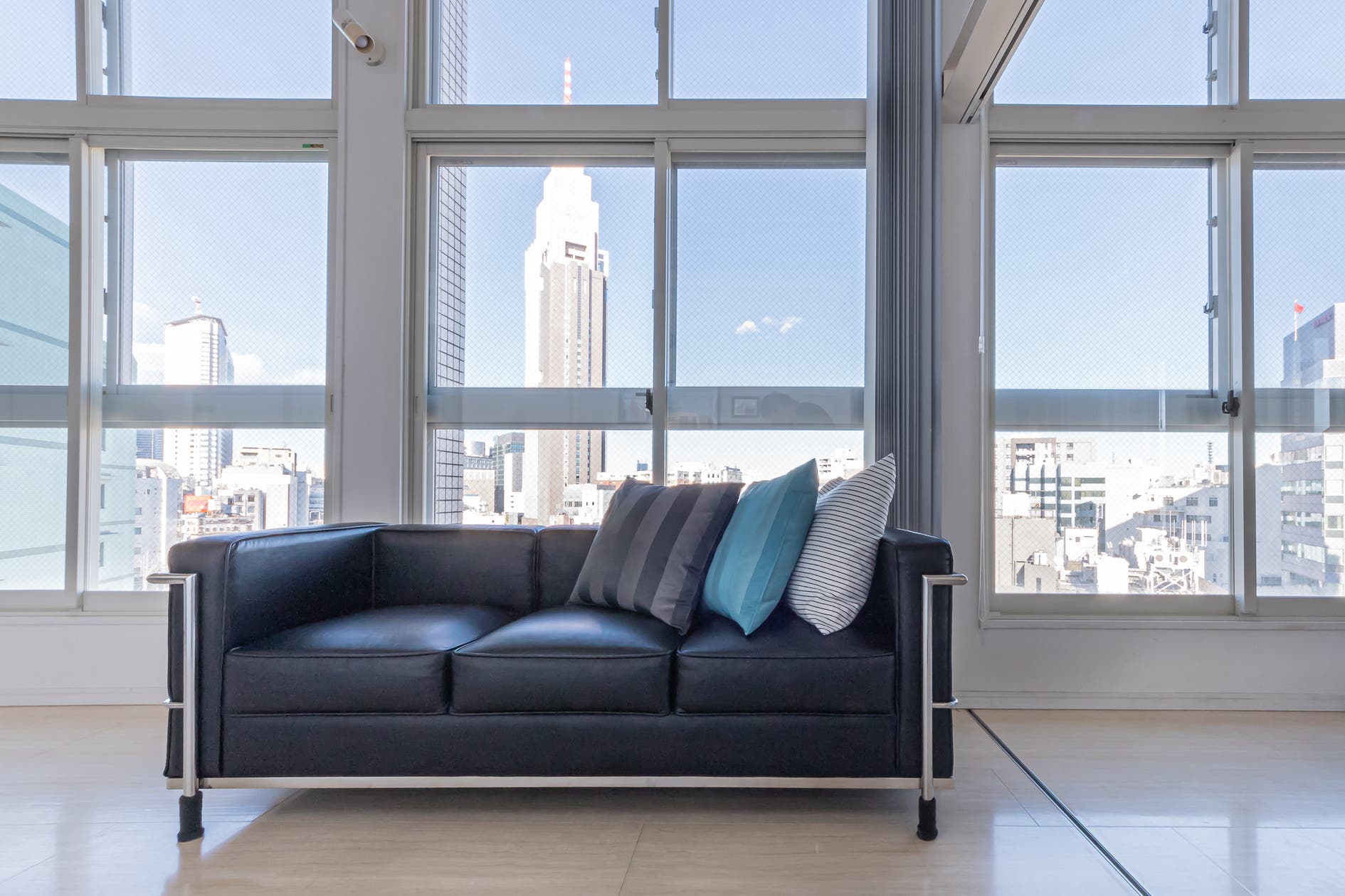 Ｓ１．［天高4m・都会の夜景］新宿の眺望を独占できるハウススタジオの写真2