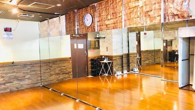 【川崎駅徒歩5分】ダンスができるレンタルスタジオ!24時間営業、大型鏡、フローリング★当日予約も可能!ダンス以外でも使えますの写真3