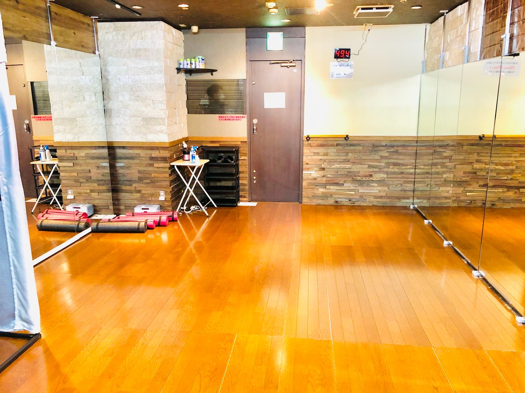 【川崎駅徒歩5分】ダンスができるレンタルスタジオ！24時間営業、大型鏡、フローリング★当日予約も可能！ダンス以外でも使えますの写真6