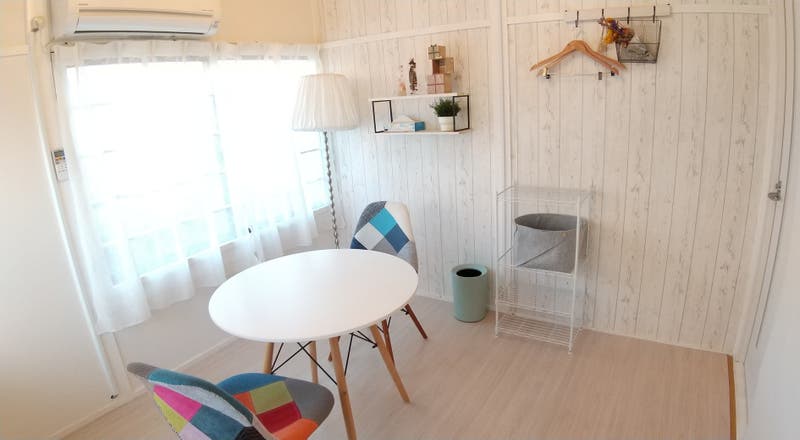 【河内花園駅徒歩6分】おしゃれ空間・カウンセリング、占い、マンツーマンレッスン、講座など　えがおAルーム