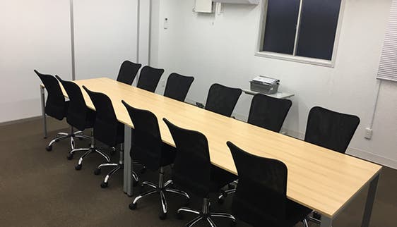 【御茶ノ水】駅チカ、好立地の貸会議室!(RoomD:12名)の写真1