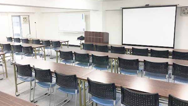 【石川町駅】JR根岸線石川町駅を出てすぐ!アクセス抜群の貸会議室の写真1