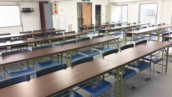 【石川町駅】JR根岸線石川町駅を出てすぐ!アクセス抜群の貸会議室の写真3