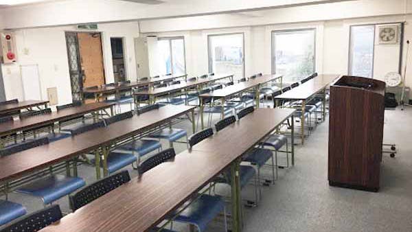 【石川町駅】JR根岸線石川町駅を出てすぐ!アクセス抜群の貸会議室の写真4