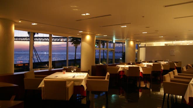 瀬戸内海と明石海峡を一望するレストラン 撮影限定貸出の写真3