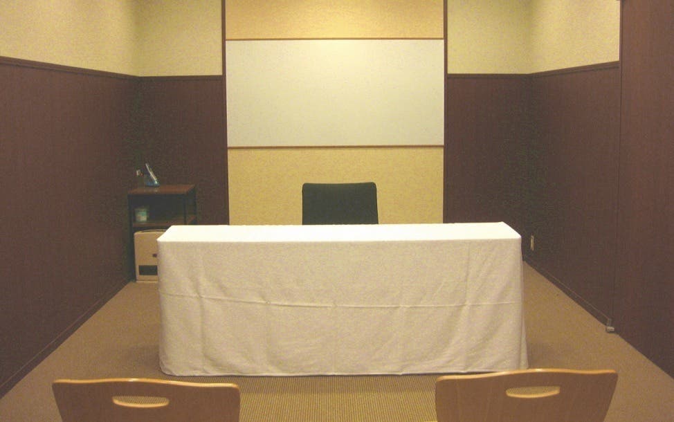 ハートンホール本町 旧伊藤忠ビルB1【アサガオ】の写真1