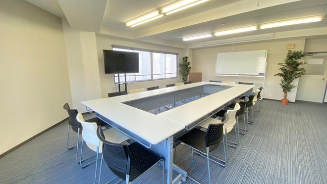 🎯新大阪駅徒歩1分🎯【インボイス対応で経費も安心】🌈隣に控室用意可能(要予約)🌈追加料金不要🌈◆お気軽会議室新大阪terra◆の写真1