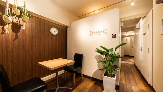 【Bst】清潔で快適、24時間OK。高速フリーWiFi、スピーカー、電子ピアノ完備。テレワークレッスン練習お稽古撮影等の写真12