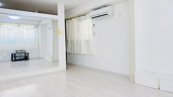 直前割‼️《スタジオBee》長堀橋90秒!Wi-Fi、Bluetooth対応、ヨガマット無料☆整体ベッド一式✨クロマキー撮影✨の写真2