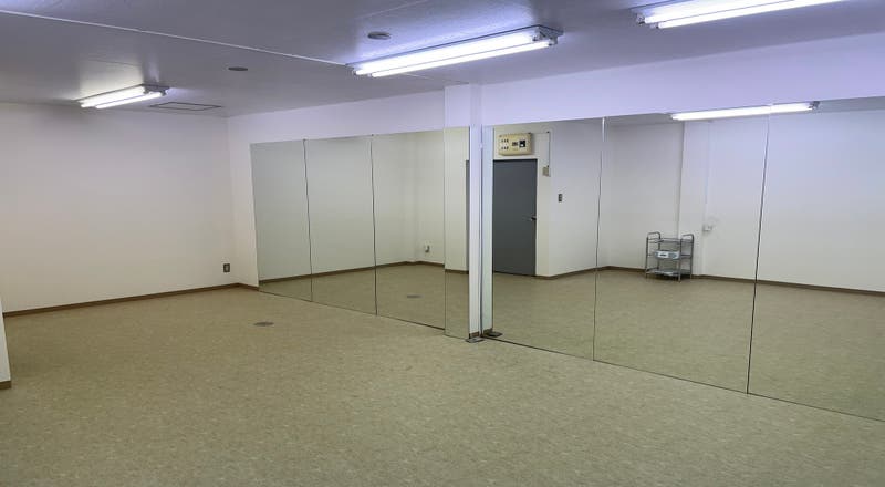 オープンキャンペーン中(秋葉原、御茶ノ水5分圏内)ダンス、演劇の個人レッスンに最適なレンタルスタジオ