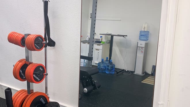 駅から徒歩二分の激チカ!当日予約可能、貸し切りであなただけのジムにも!トレーナーのパーソナル指導にもの写真10