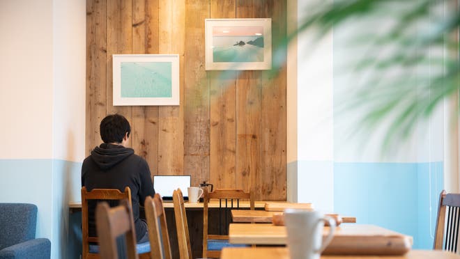 【初台駅2分おしゃれ海カフェ】撮影、配信(youtube/テレビ/映画)等実績多数。駐車場有。待機、メイクにホテル部屋使用も可の写真18