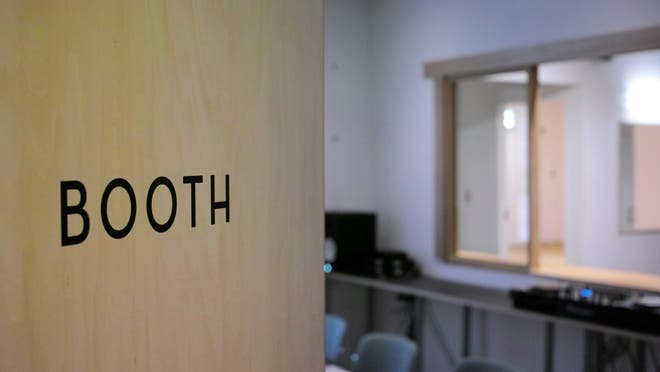 【横浜みなとみらい】BOOTH/DJや動画・音声収録、ミーティングにどうぞ!音響機材・吸音設備完備。控室などとしてもご利用可能。の写真2